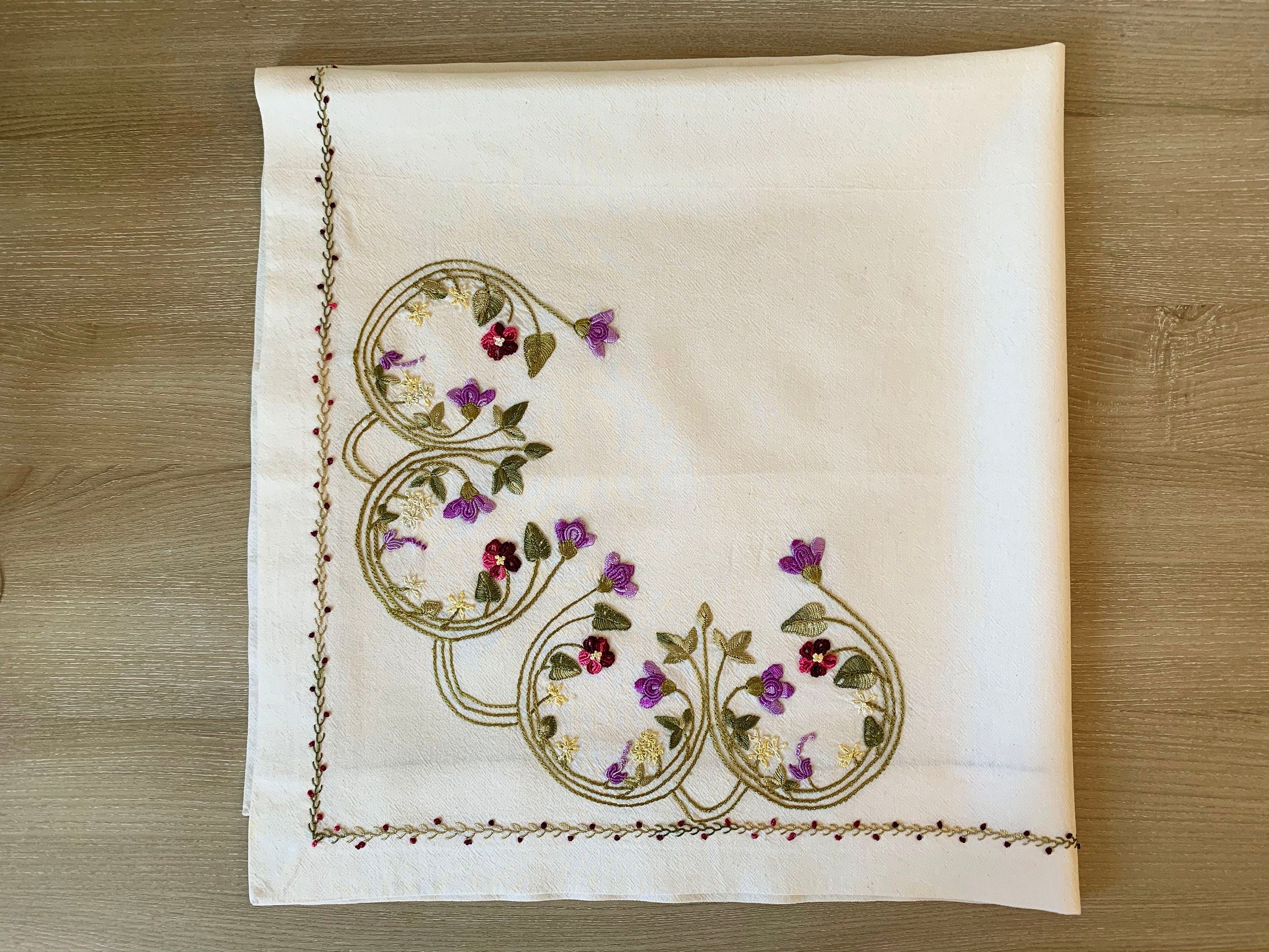 Hand Embroidered Table Linen / Brazilian Embroidery Tablecloth ...
