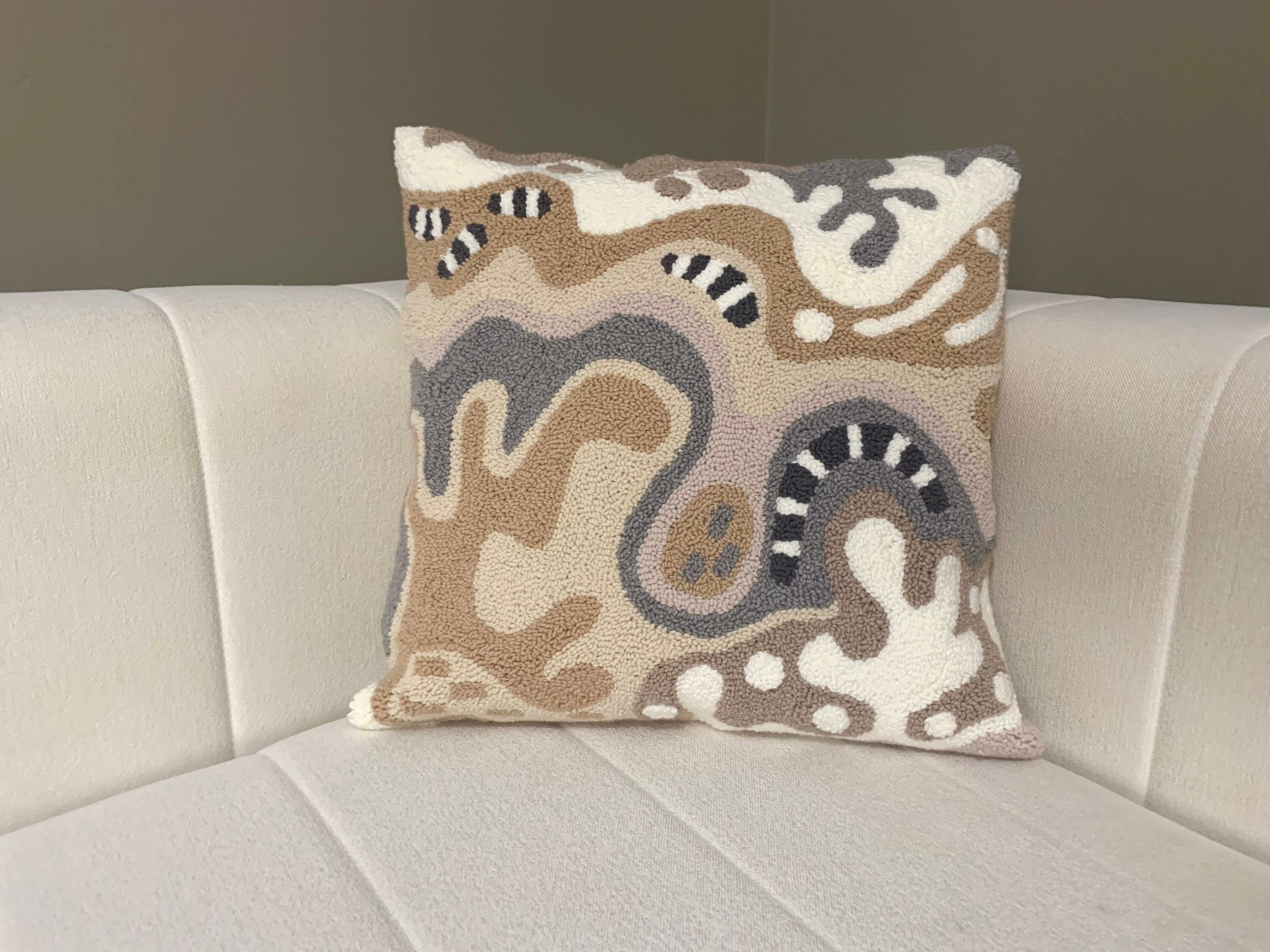 Punch Pillow , Hand Tufted Punch Needle Pillow Cover / Psychedelic ...