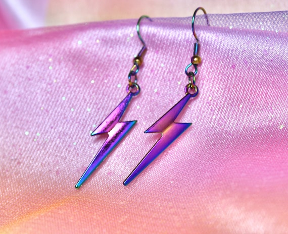 Lightning bolt earrings meaning store