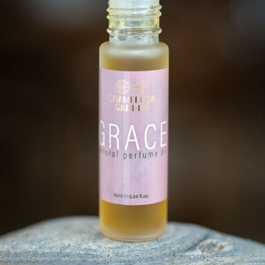 Natural Oil Perfume Delicate Rose and Violets Scent Rose Scent ...