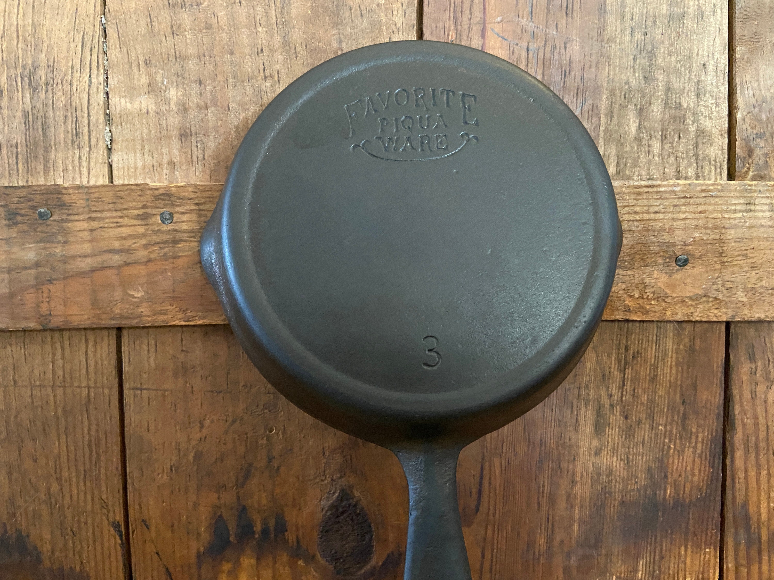 Favorite smiley Logo 3 Cast Iron Skillet - Etsy