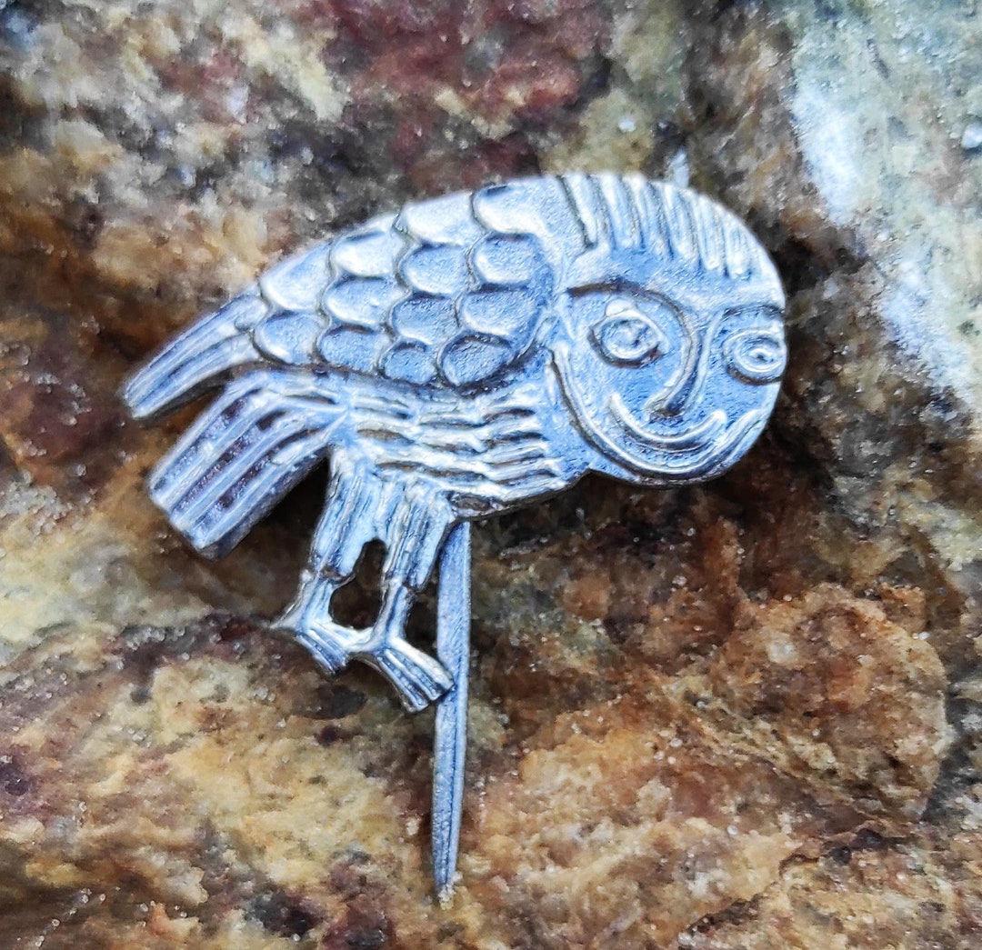 Smiling Owl Medieval Badge, SCA Medieval Owl Pewter Brooch, Funny Owl ...