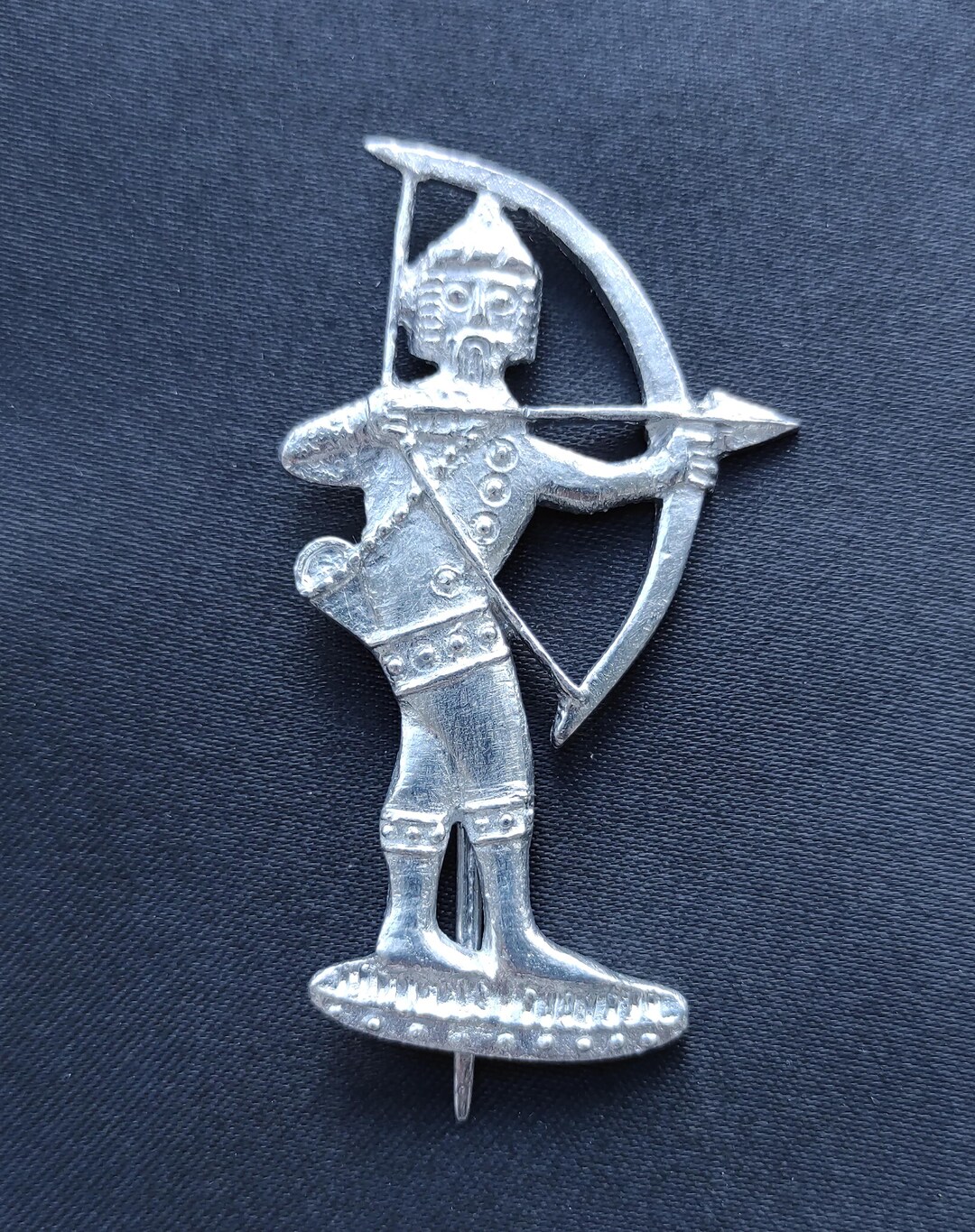 Medieval Pewter Badge Bow Archer, 14th Century British Replica Pilgrim ...