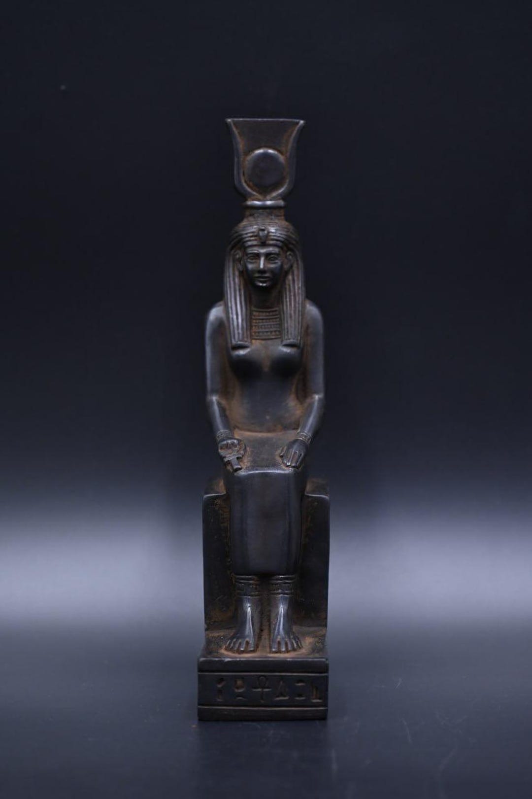 Pretty Hathor Statue Ancient Egyptian Goddess of the Sky,love,beauty ...