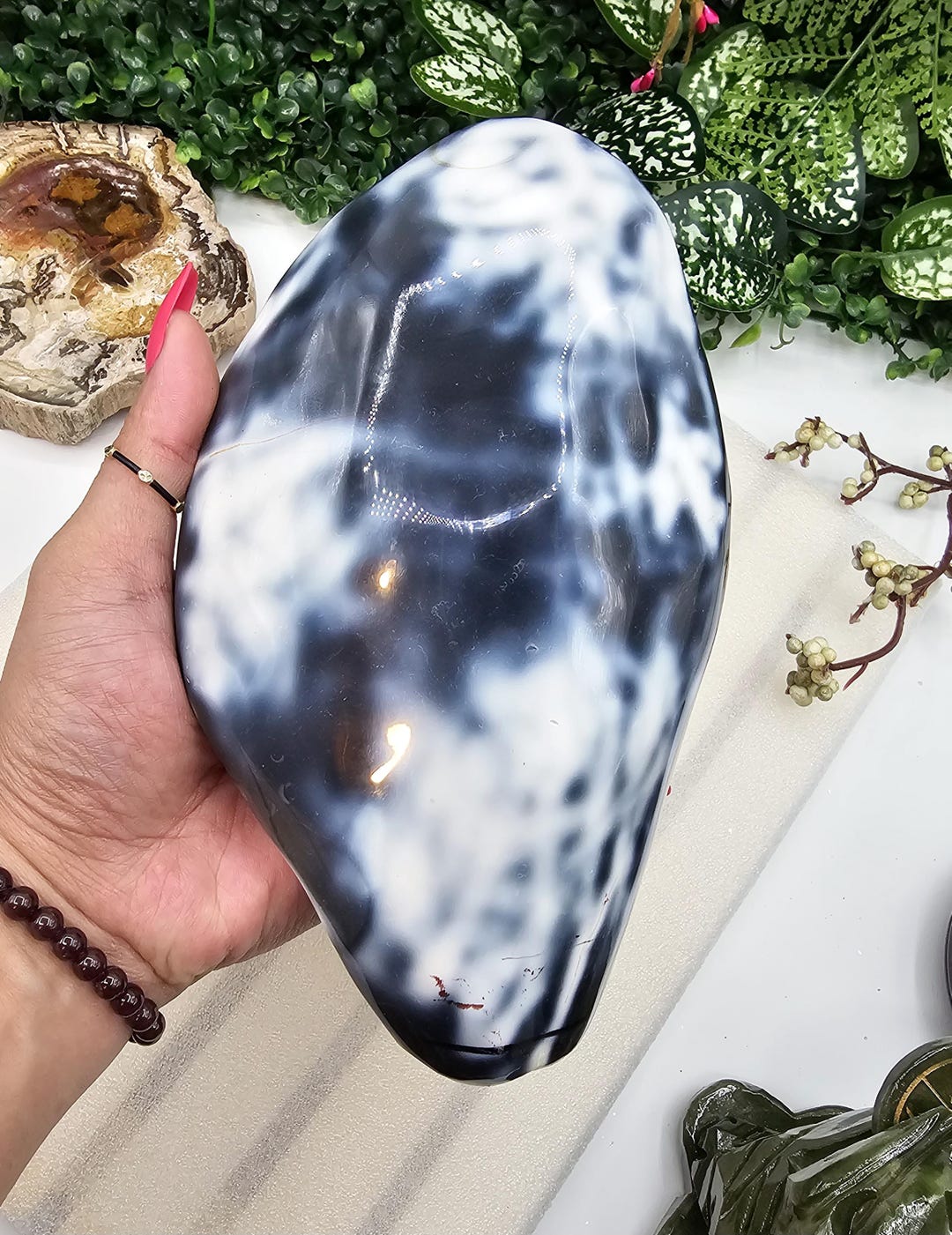 Big Orca Agate Freeform in Display Stand / 8.5" / Orca Agate / Whale ...