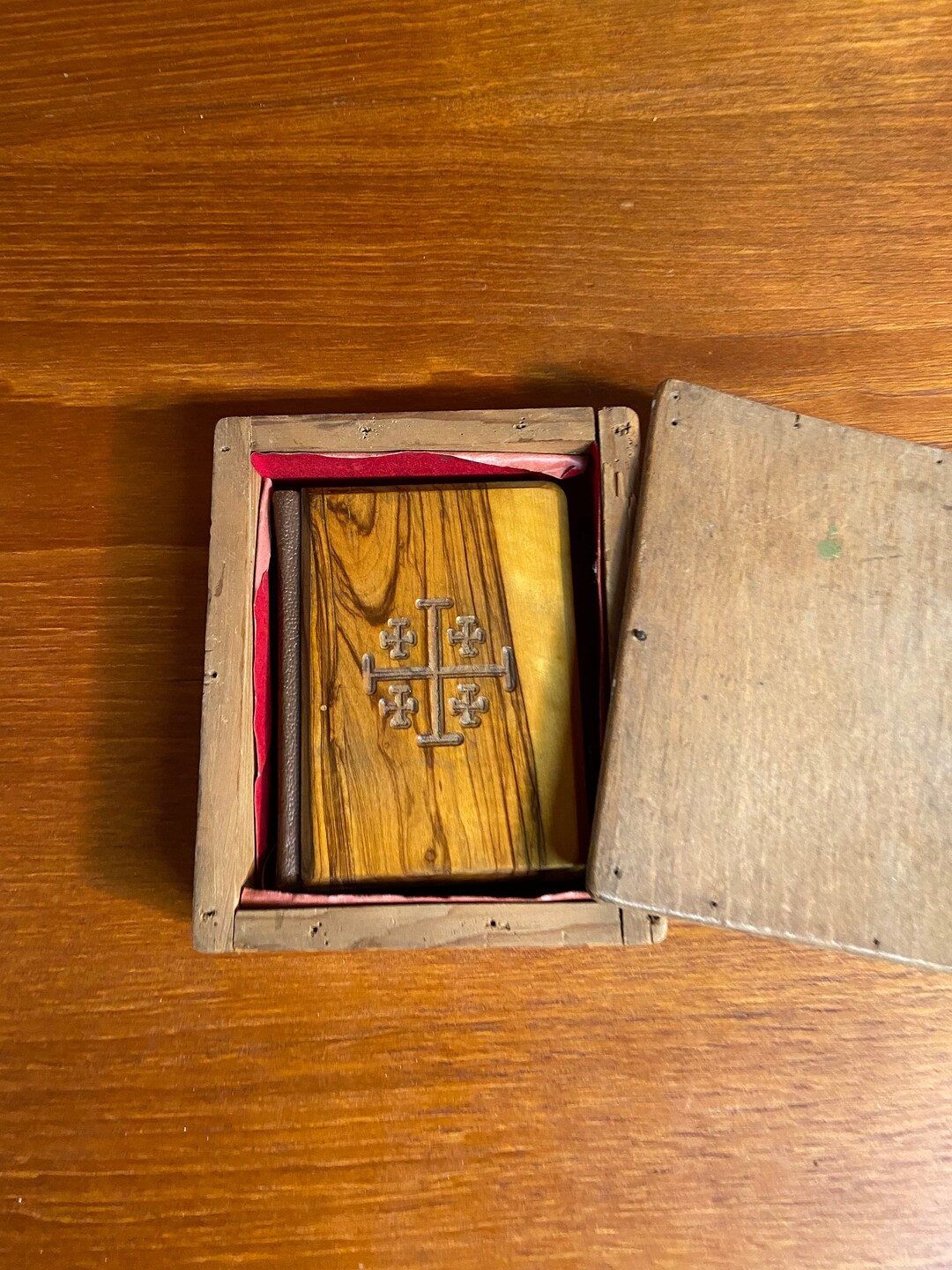 Red Letter Testament Bible in Olive Wood From the Holy Land - Etsy
