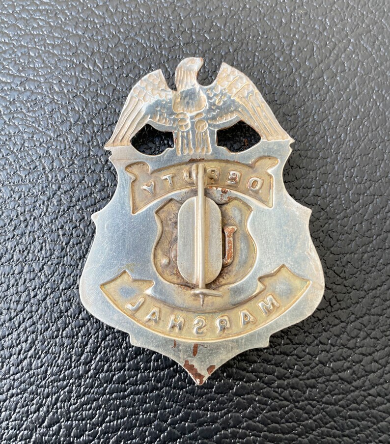 DEPUTY U.S. MARSHAL Eagle Top With U.S. Shield Police Breast Badge high ...
