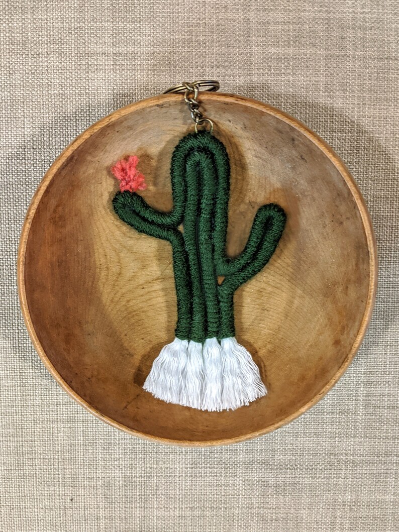 Macrame Cactus Keychain / Boho Macrame Accessory / Modern Bohemian ...