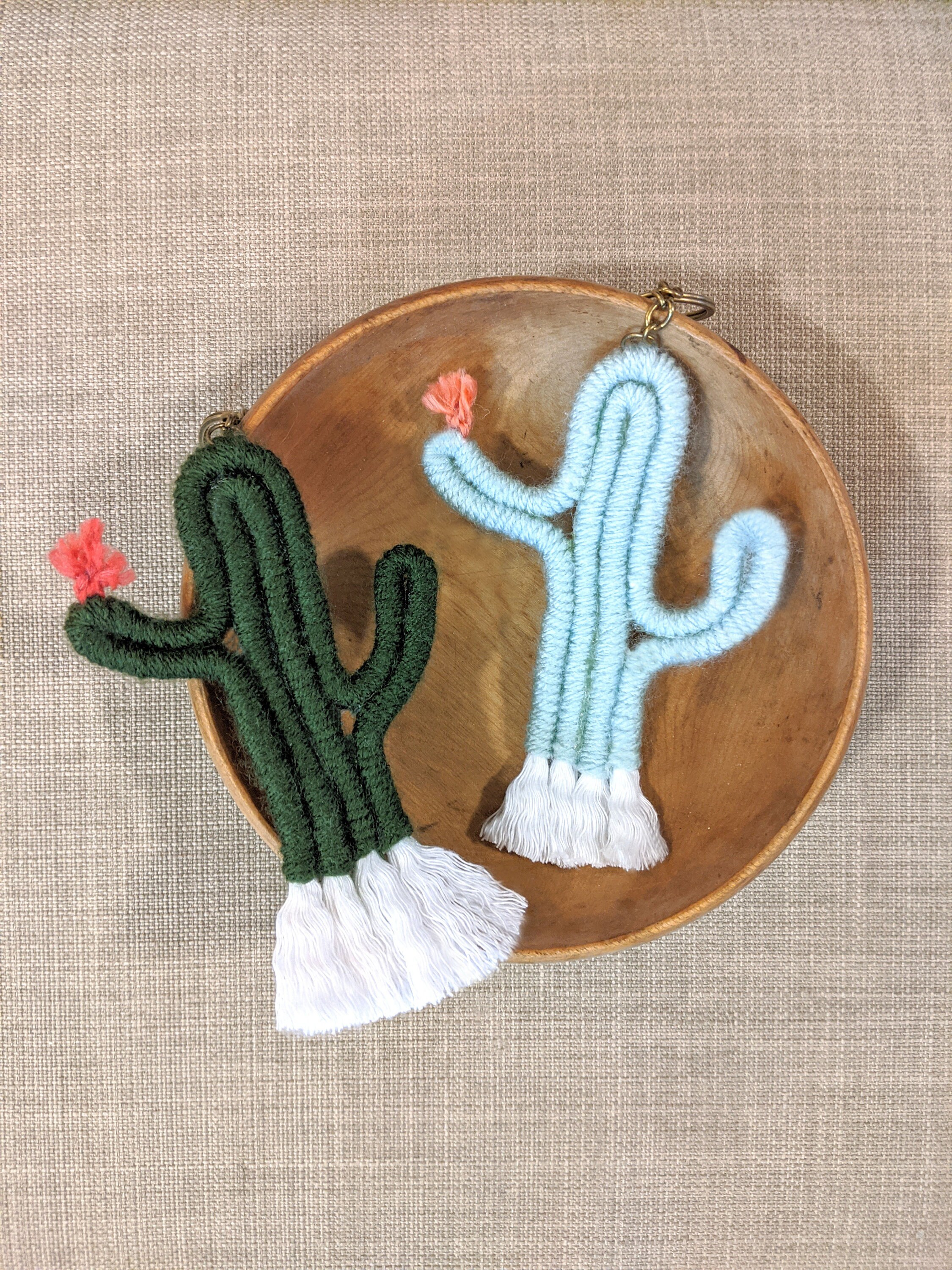 Macrame Cactus Keychain / Boho Macrame Accessory / Modern Bohemian ...