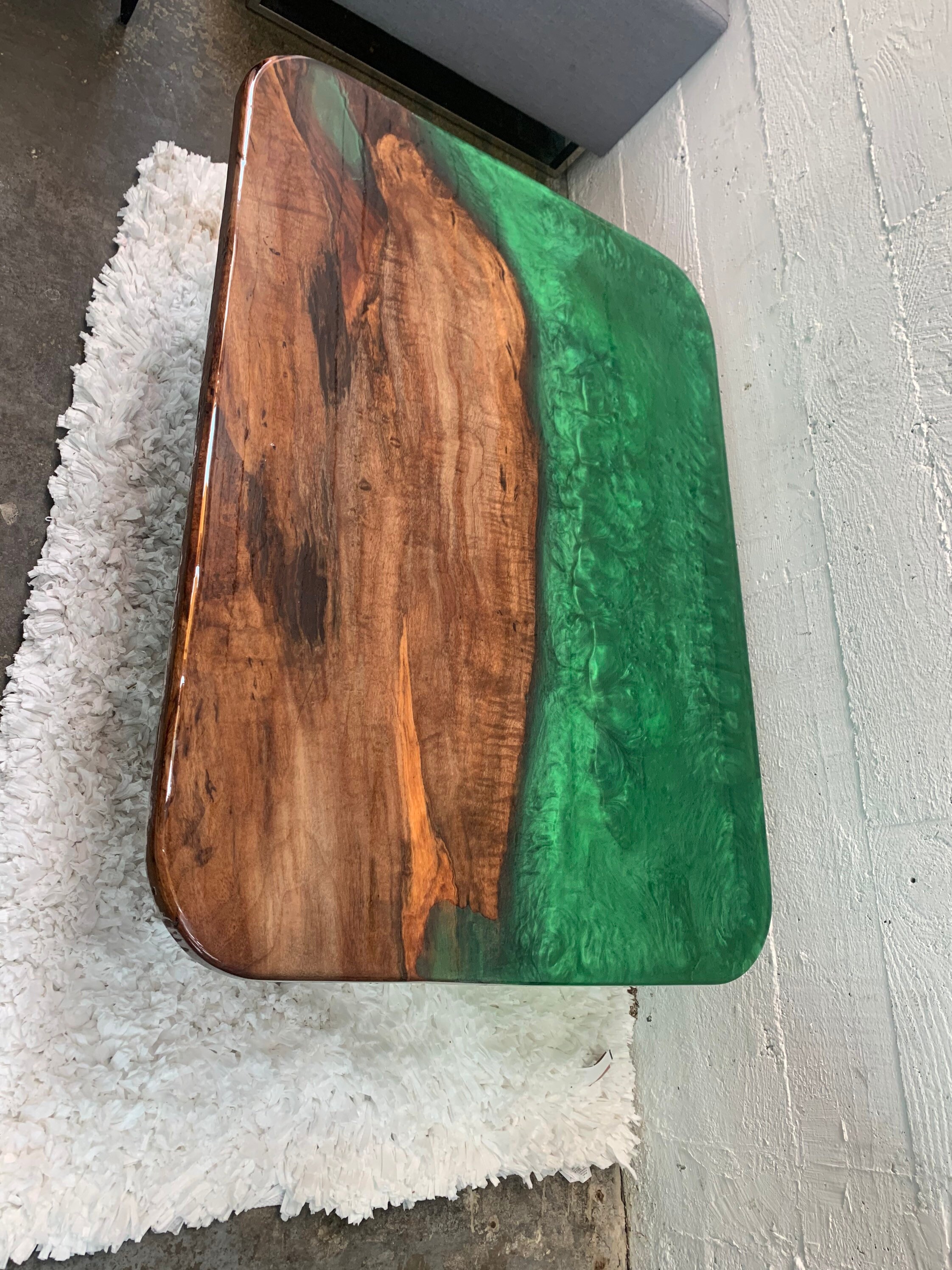 Emerald Green Coffee Table/ Epoxy Resin Dining Table / Elegant - Etsy