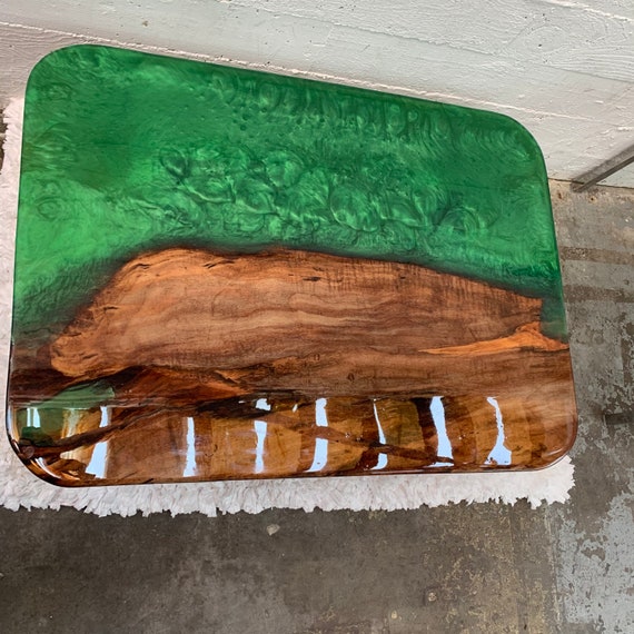 Emerald Green Coffee Table/ Epoxy Resin Dining Table / Elegant | Etsy