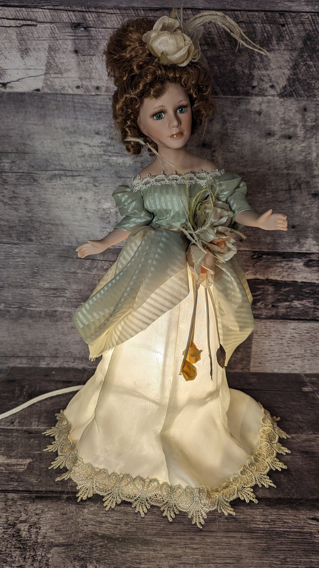 Vintage Porcelain Doll Lamp - Etsy