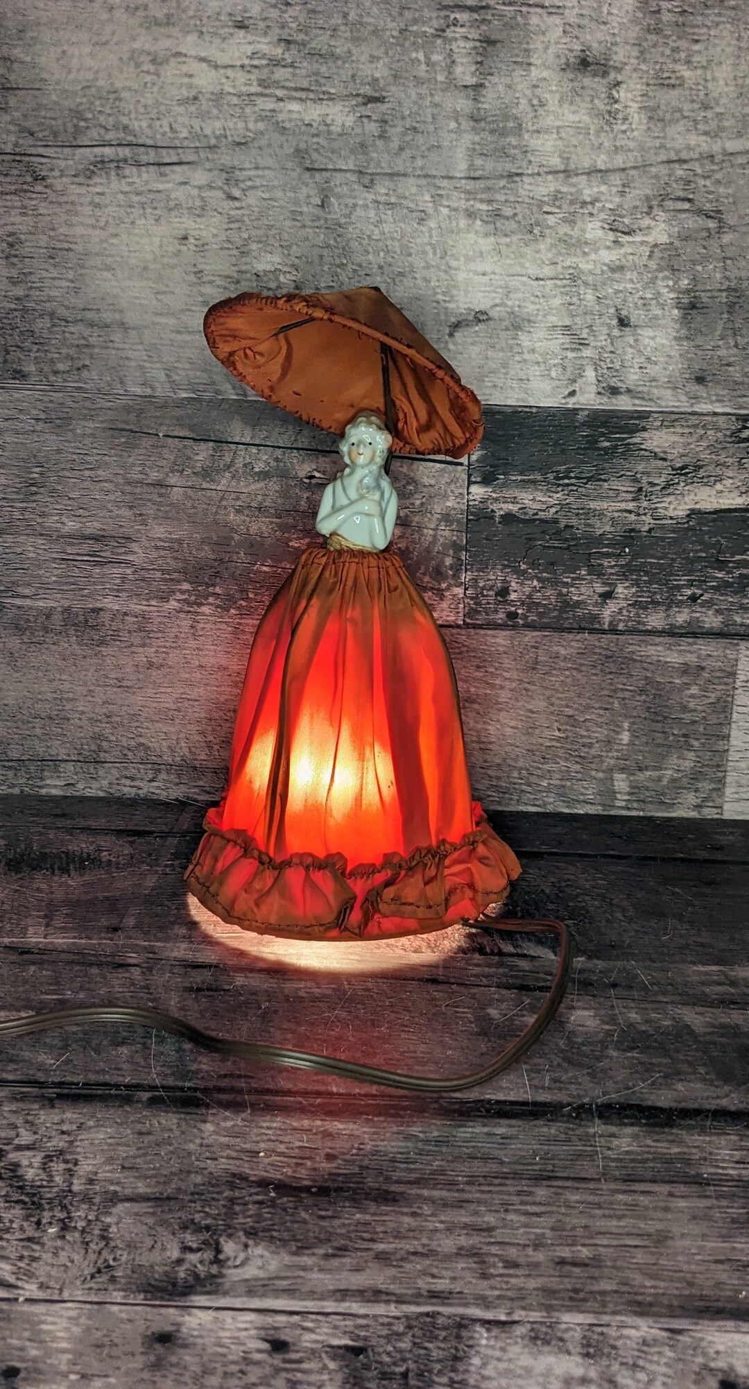 Figural Lady Lamp *OLD and Should Be Rewired* - Etsy