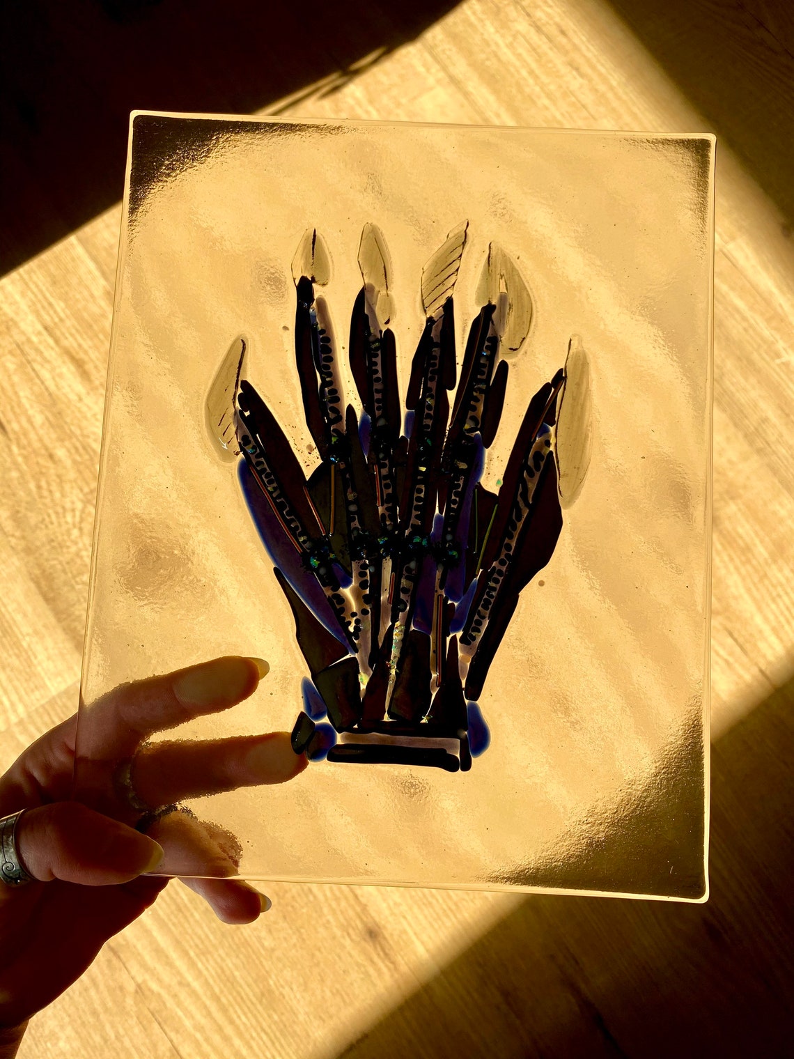 Alien Xenomorph Hand Created in Fused Glass Alien 1979 - Etsy Ireland