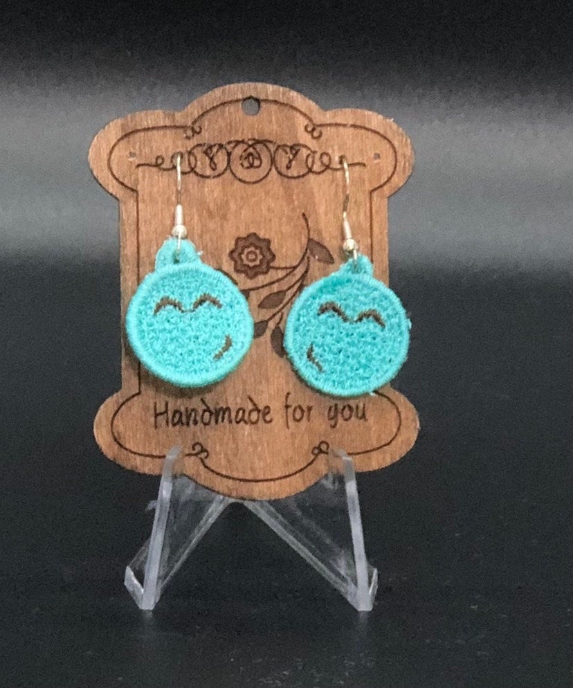 VSCO Preppy Smiley Face With Lightning Bolt Eyes Earrings, Lightweight ...