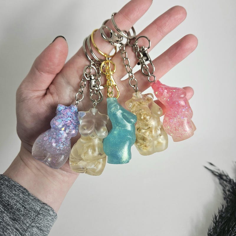 Resin Body Goddess Keychain - Etsy
