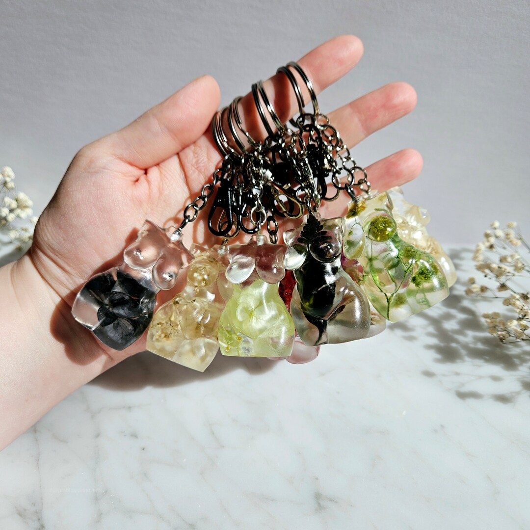 Goddess Body Keychain| Goddess Keychain| Female Body Keychain| Female ...