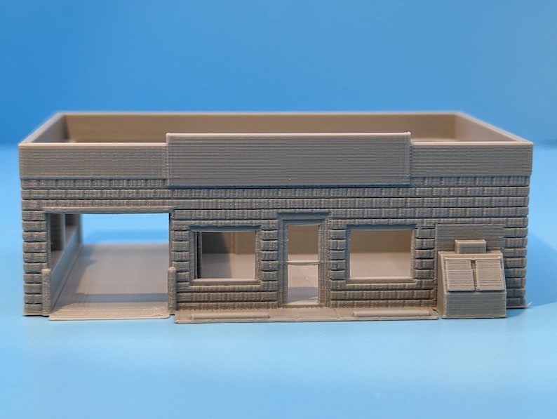 N-scale Dukes Drive-through Convenience Store Model Kit - Detailed 1: ...