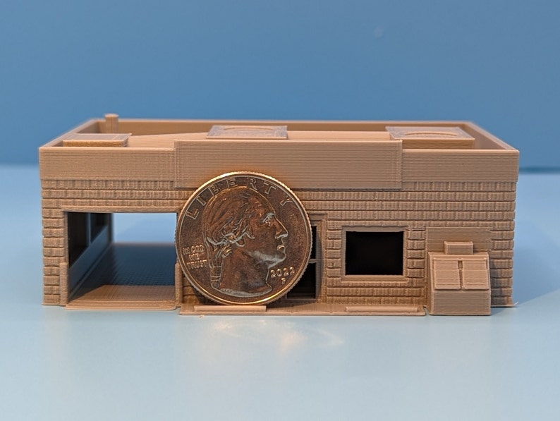 N-scale Dukes Drive-through Convenience Store Model Kit - Detailed 1: ...
