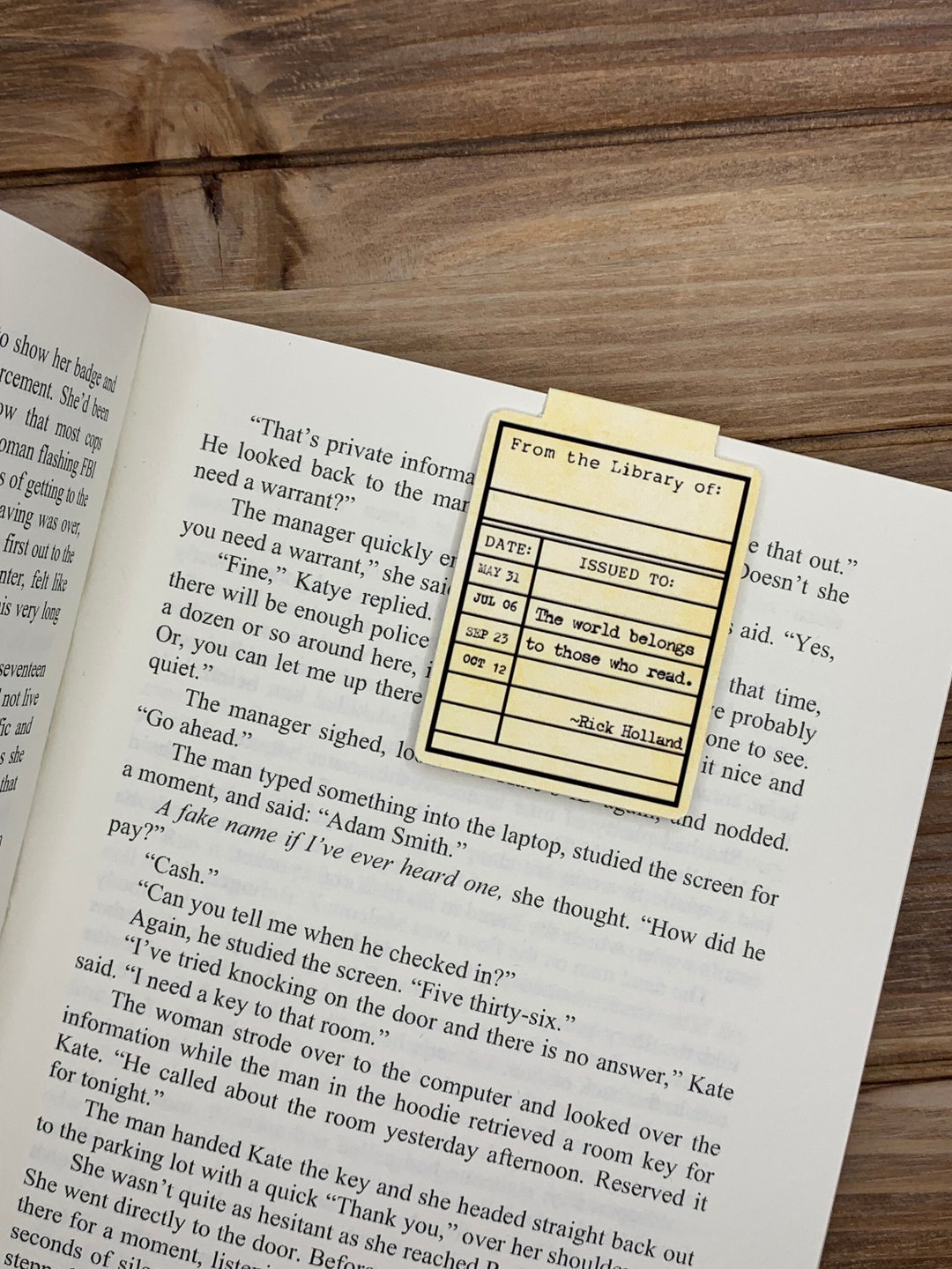 Magnetic Bookmark | "the World Belongs to Those Who Read" | Folded Size ...