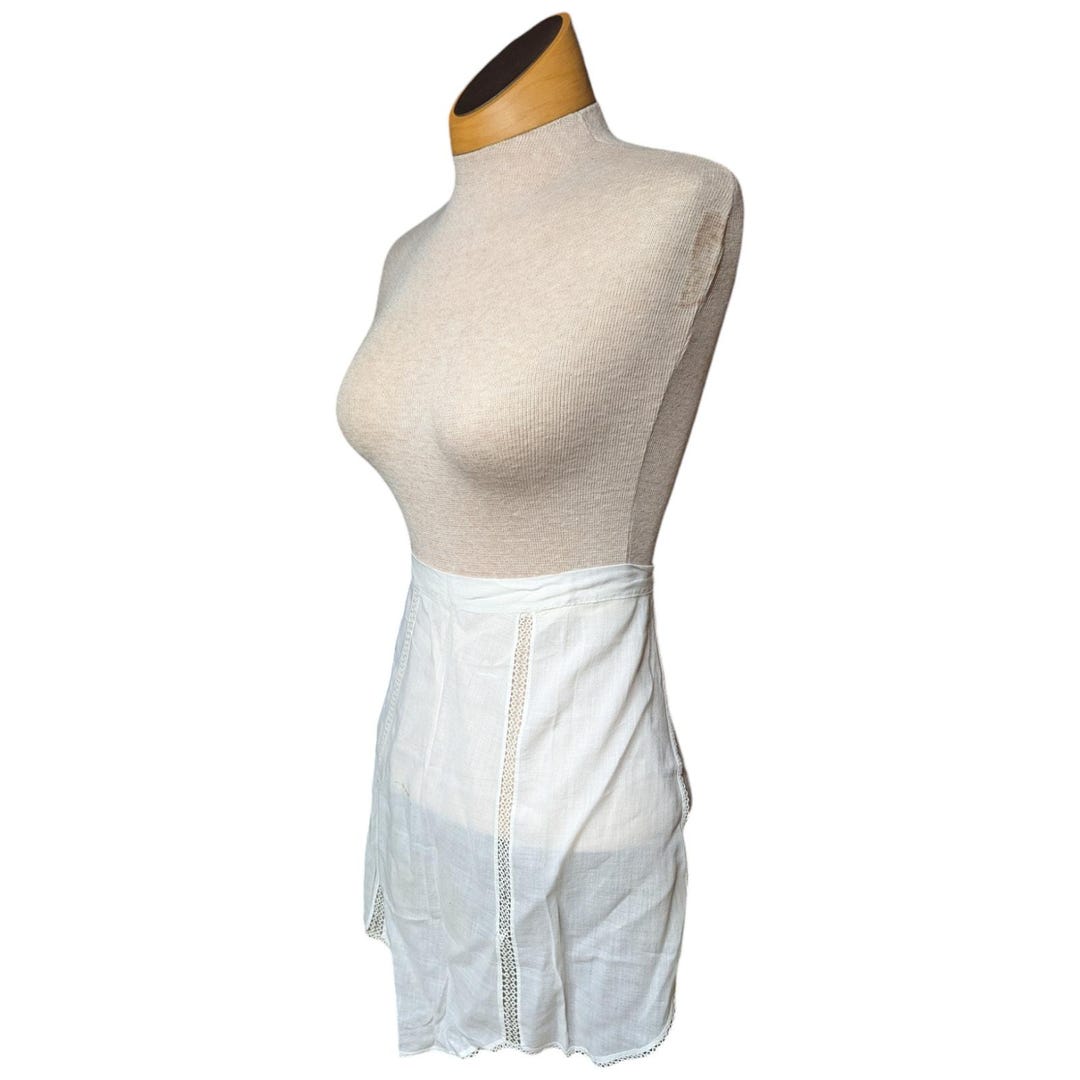 Vtg 1950s White Cotton Gauze Ladder Lace Detail Half Length Waist Tie ...