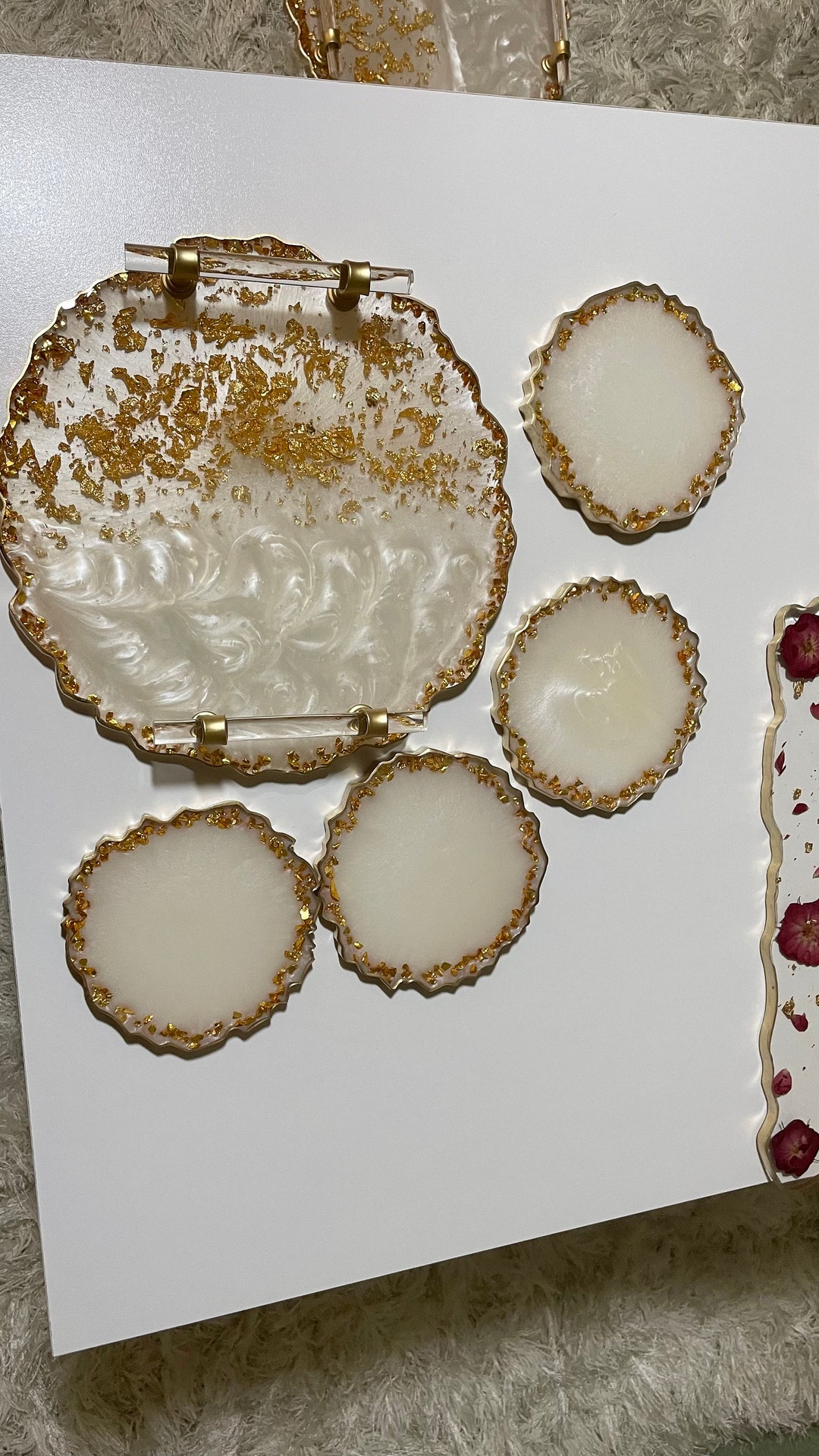 Pearl White Resin Tray With Gold Flakes, Coasters, Gift Set - Etsy