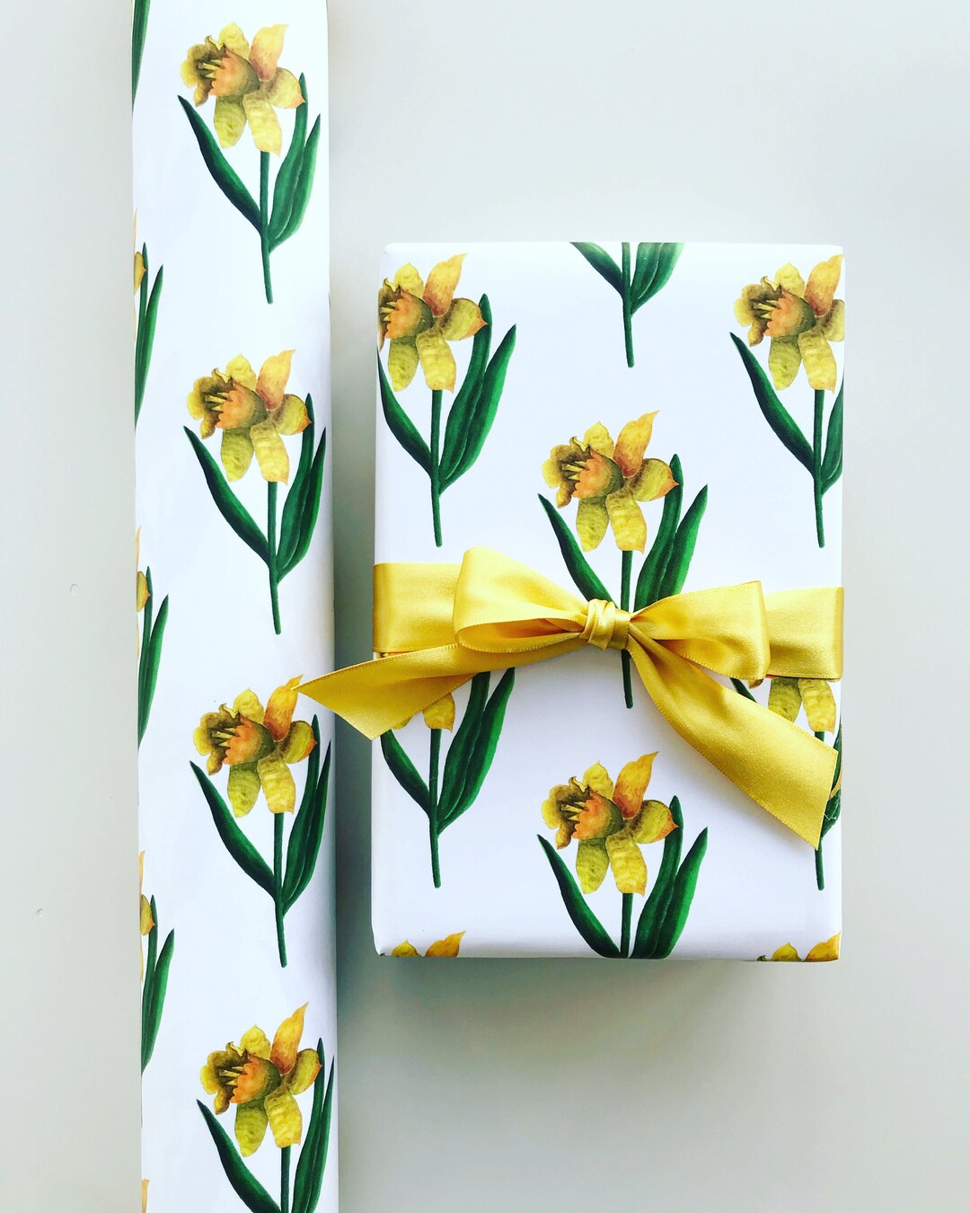 Daffodil Floral Wrapping Paper: Yellow {gift Wrap, Birthday, Holiday ...