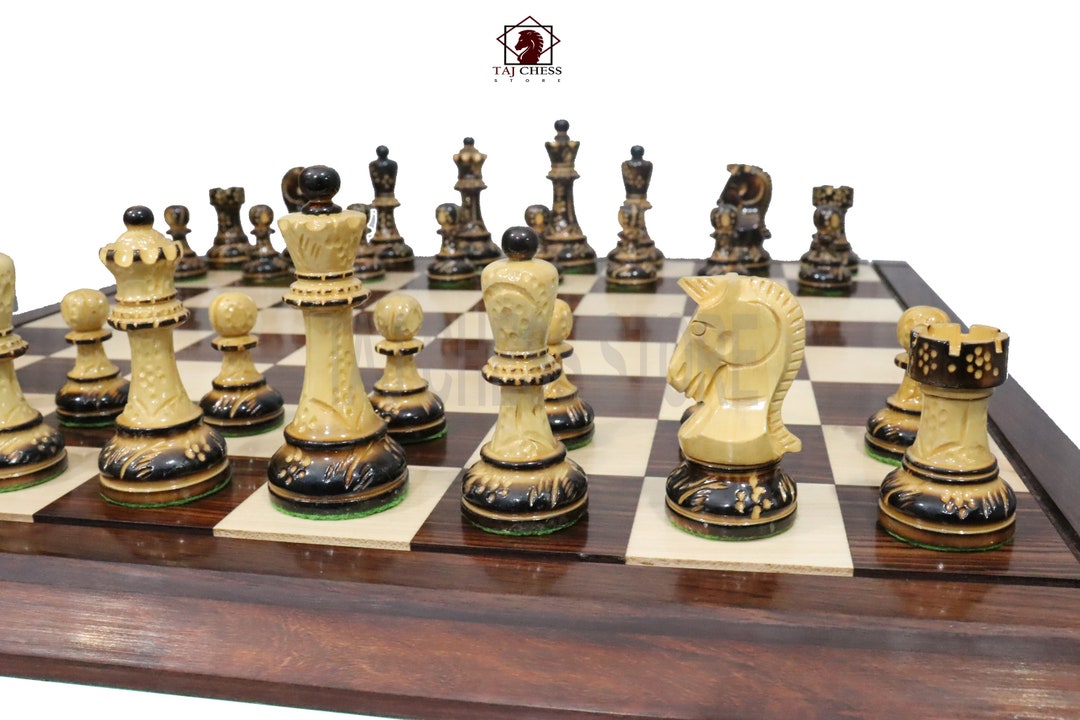 Luxury Chess Set - 1970's Bobby Fischer Chessmen Chessmen With 21 ...