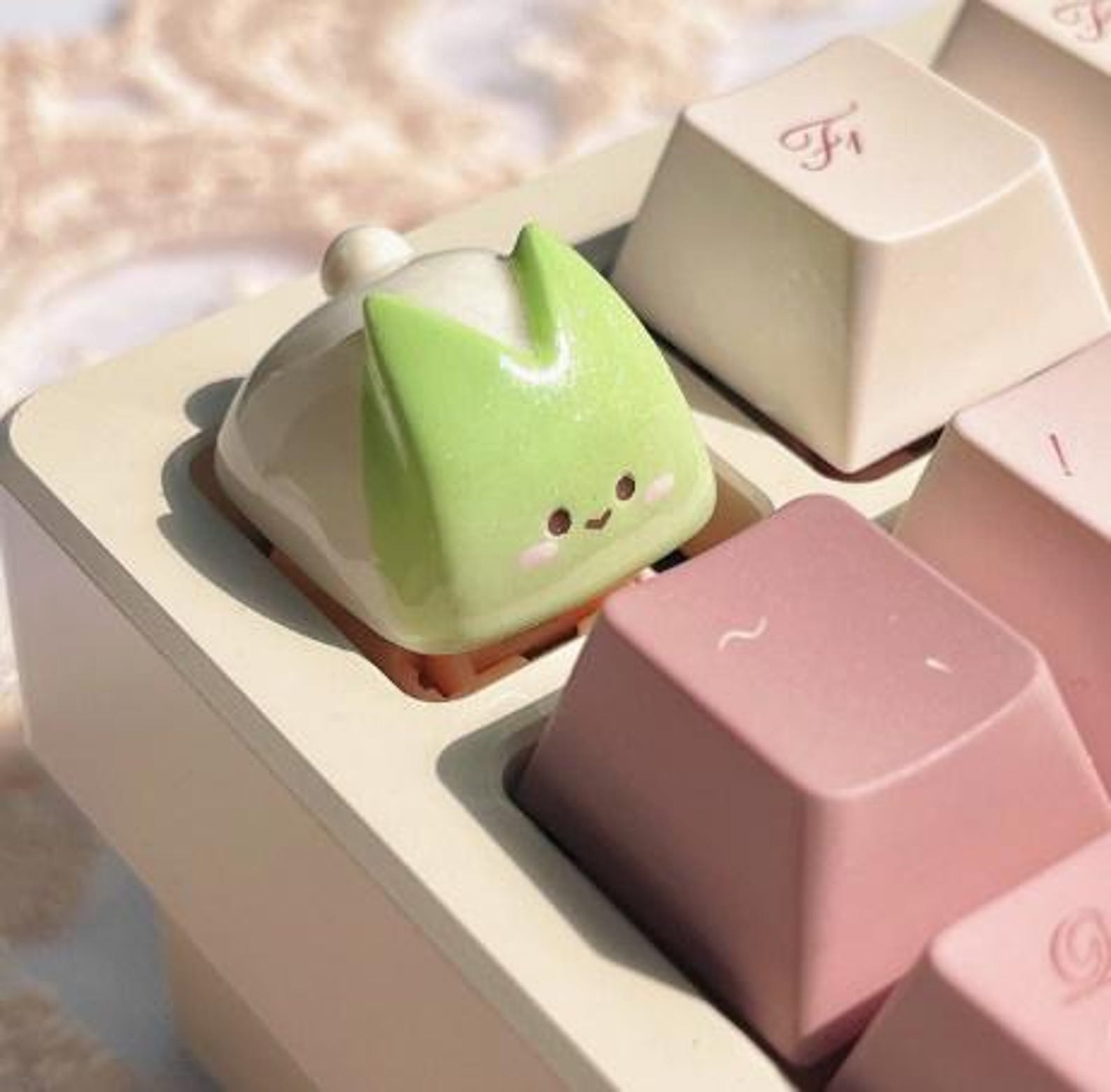 Single Anime Keycaps, Kawaii Rabbit Keycaps, Custom Apple Resin Keycaps ...