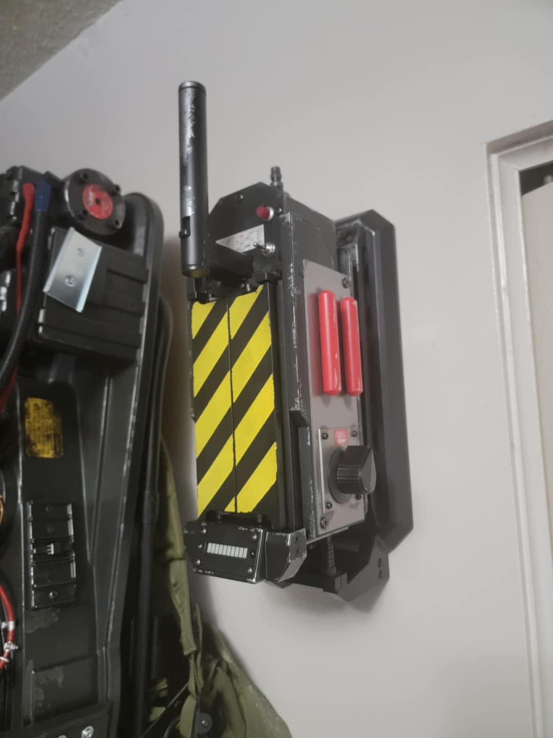 Haslab Ghost Trap Wall Mount Plate - Ghostbusters - Etsy