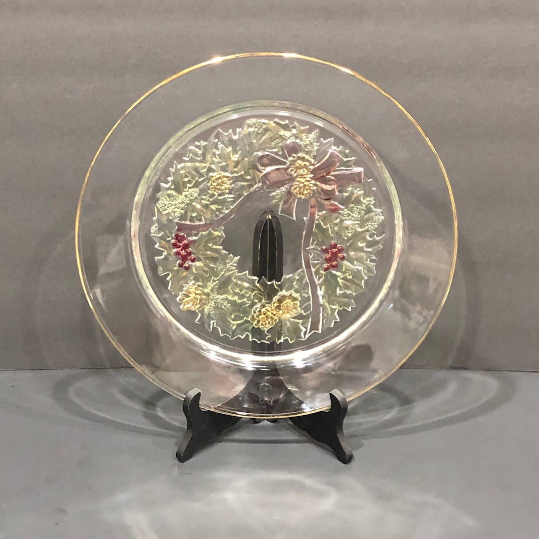 Large Round Sasaki Glass Christmas Platter: Wreath Pattern Design - Etsy