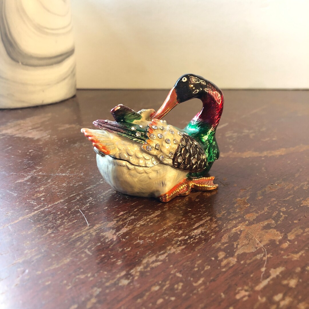 Vintage Swan Trinket Box With Tiny Swan Necklace, 80s Trinket Box ...