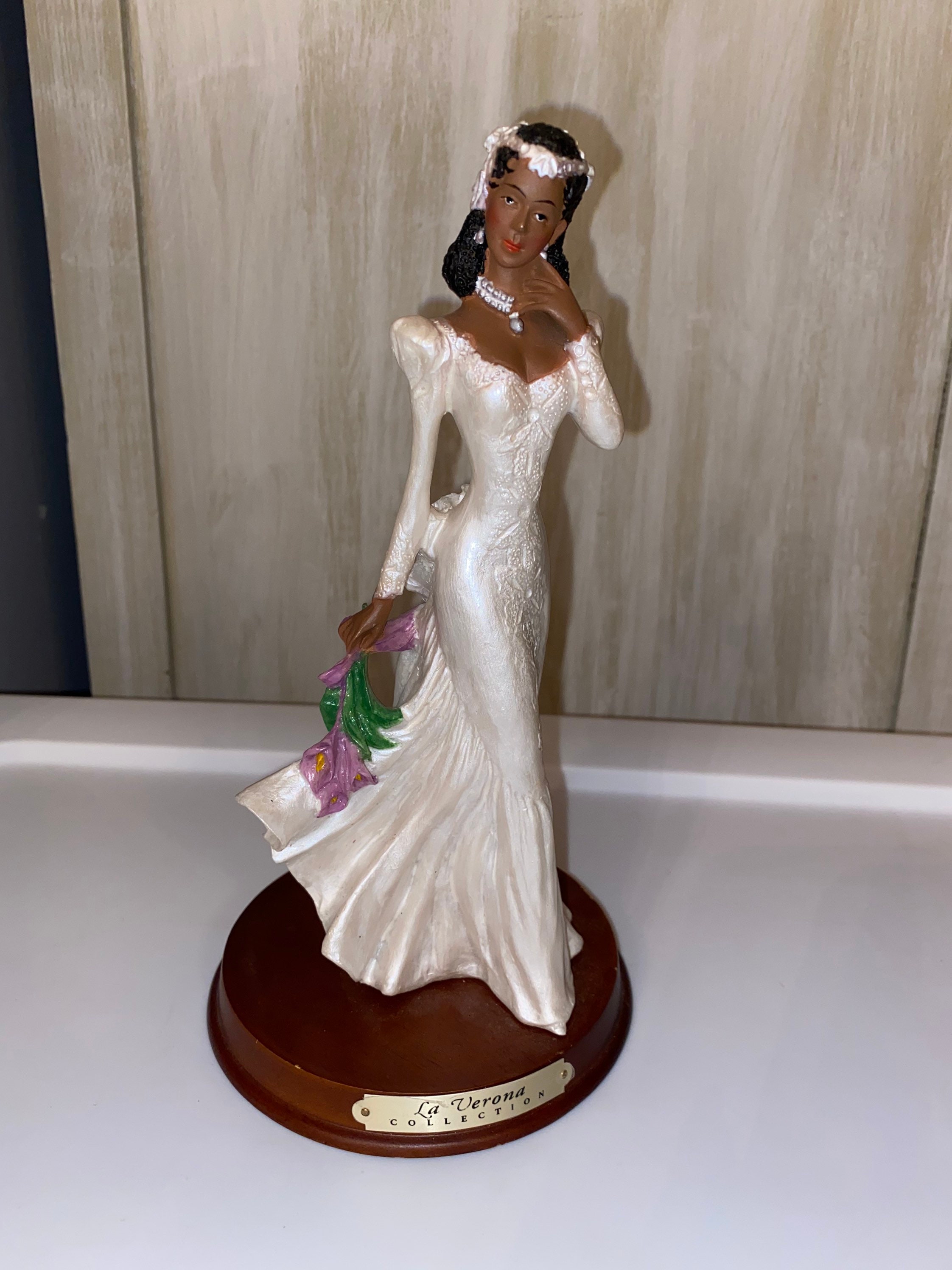 La Verona Collection for sale | Only 3 left at -60%