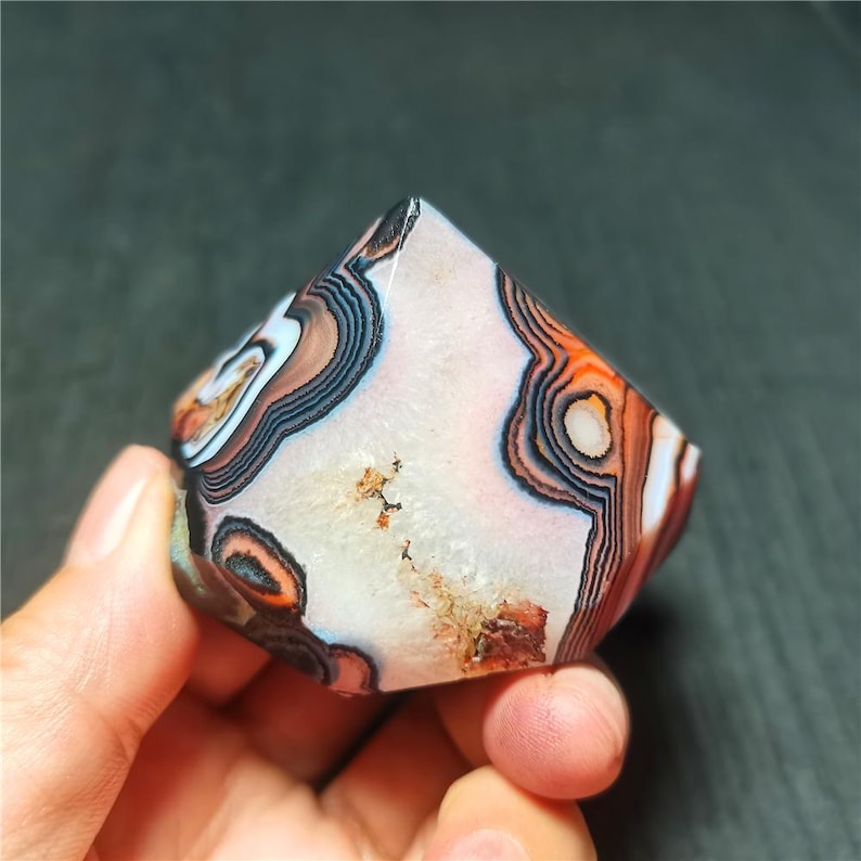 Polished Banded Agate Crystal: Madagascar Silk Banded Healing Stone ...