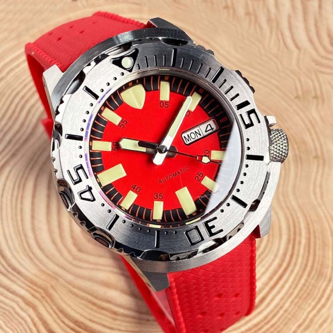 Customized 42mm Watch 200M Diving Watch AR Sapphire Water Monster ...