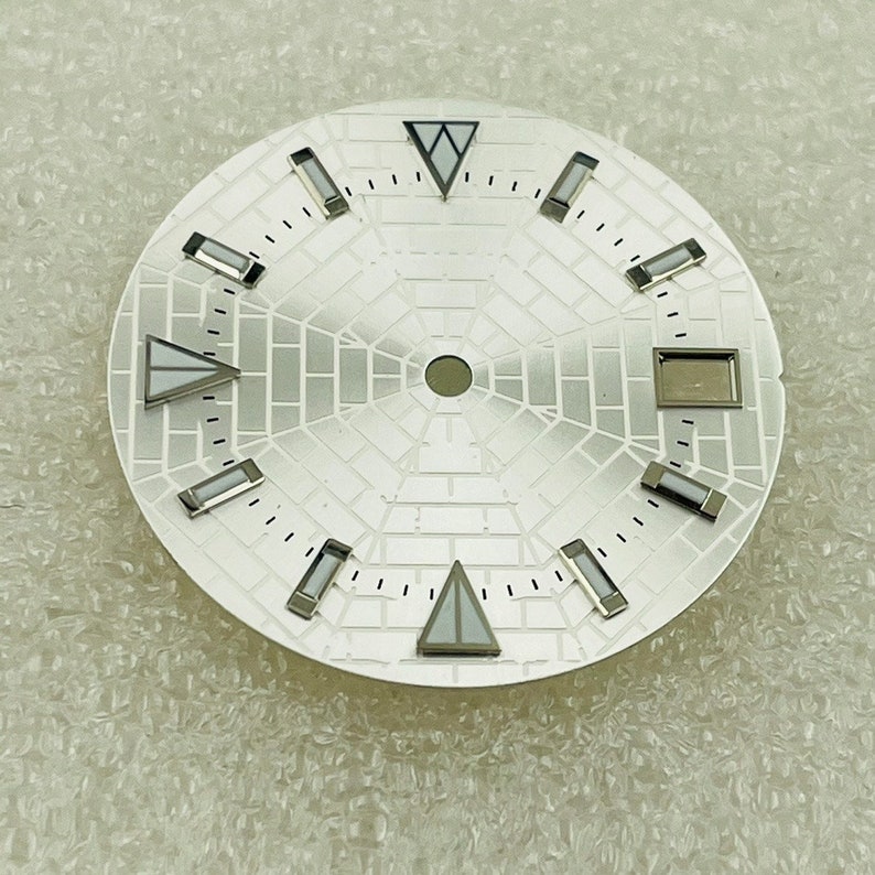 Customized Watch Parts NH35 Dial Checkered Diameter 28.5mm Suitable for ...