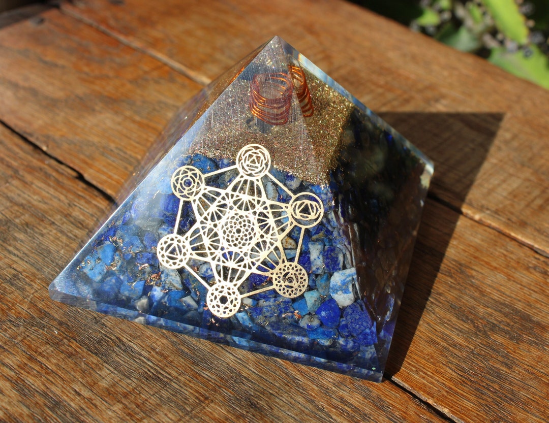 Lapis Lazuli Orgonite Pyramid Transformation & Intuition - Etsy