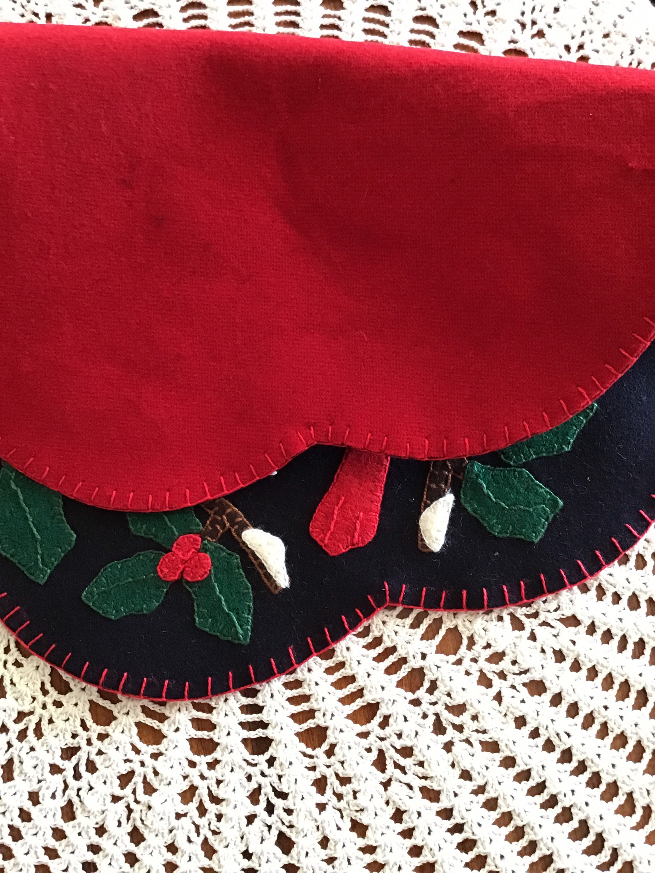 Cardinal Penny Rug - Etsy