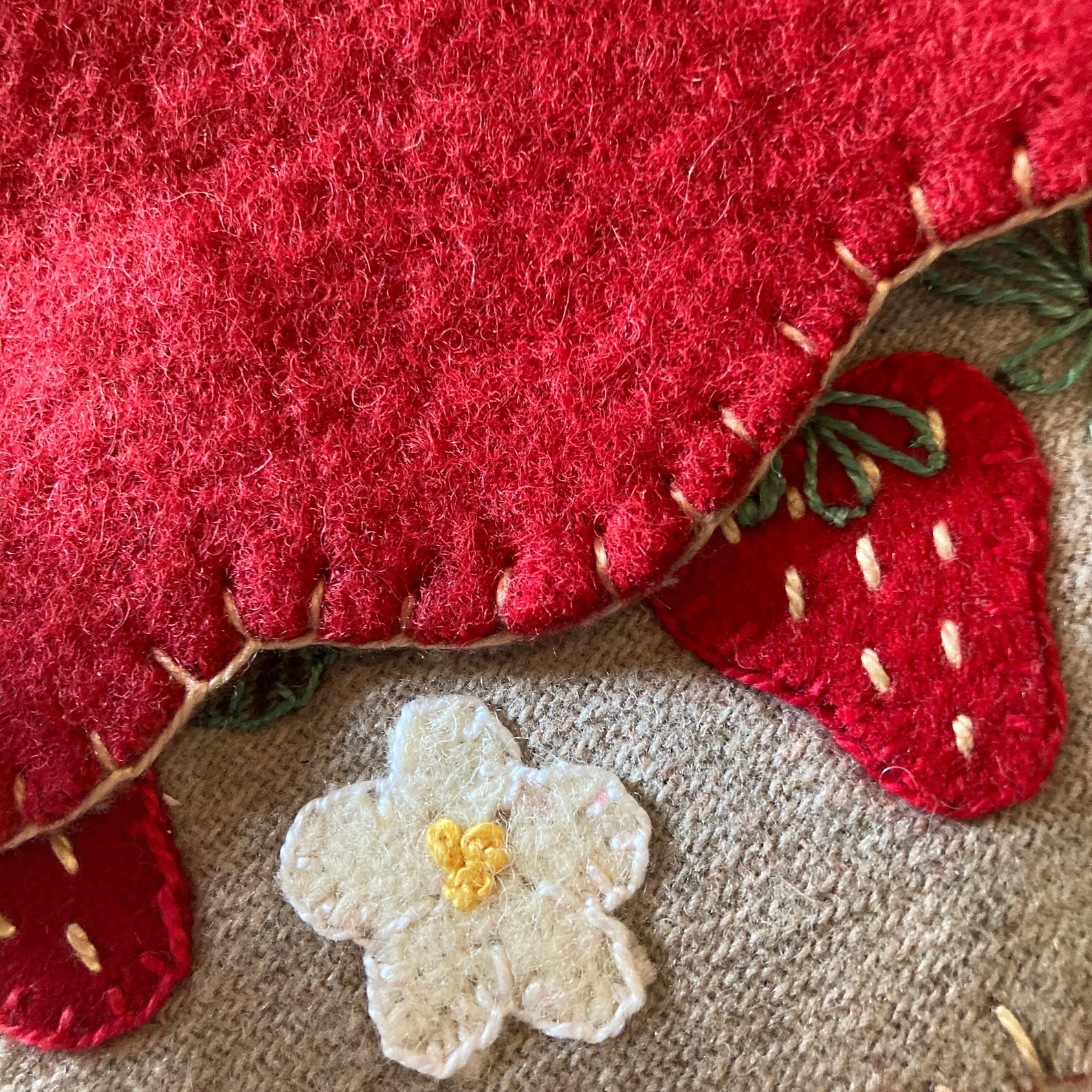 Strawberry Penny Rug Candle Mat - Etsy