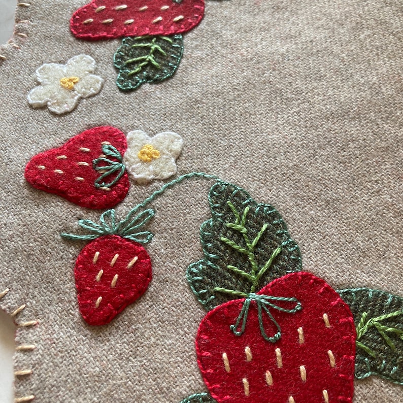 Strawberry Penny Rug Candle Mat - Etsy