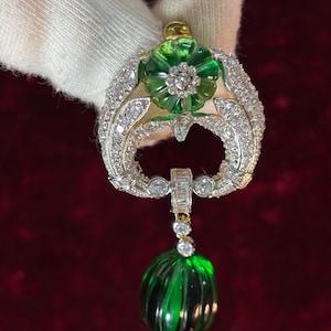Art Deco Inspired Rothschild Family Carved Emerald Brooch in 925 ...