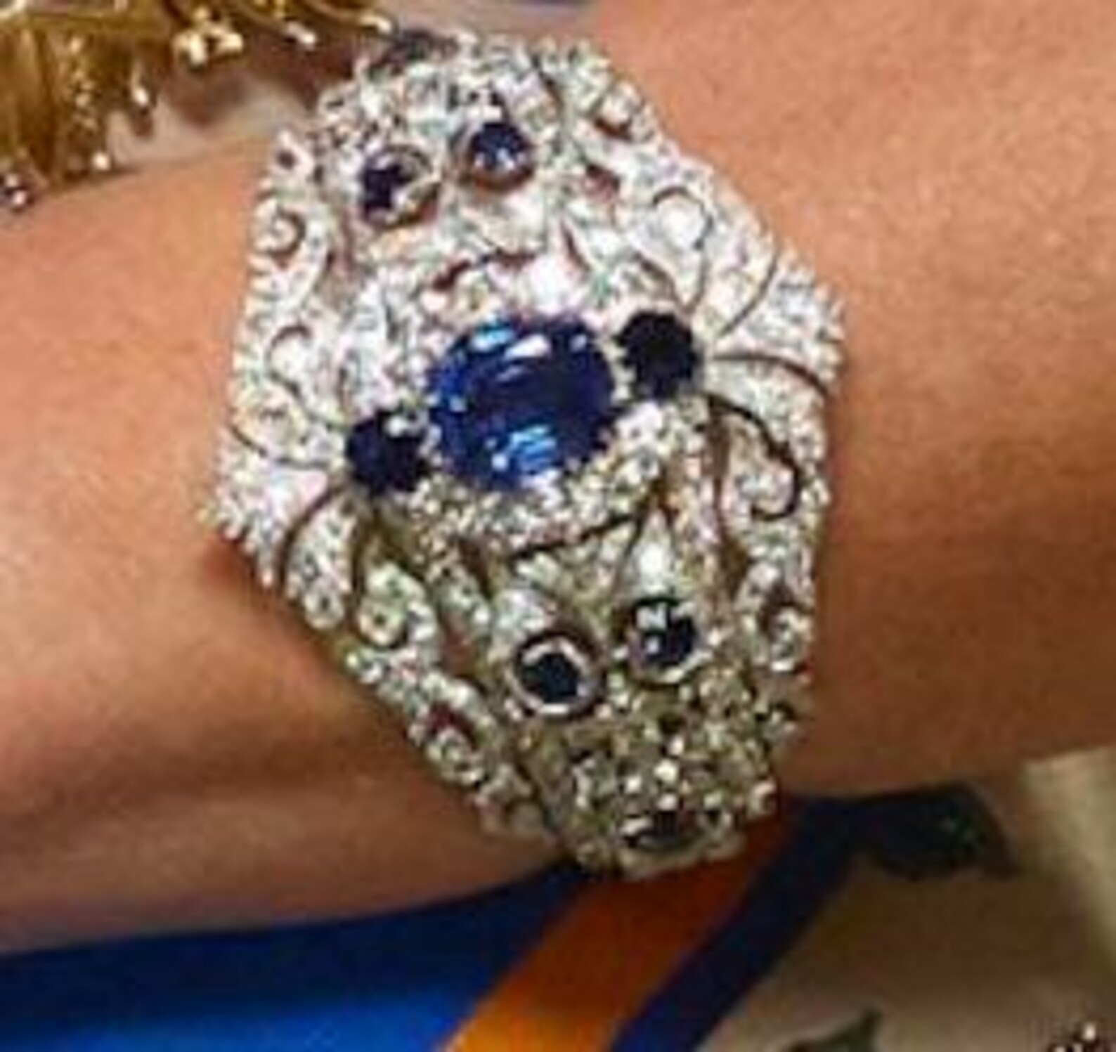 Queen Maxima of Neatherland Blue Sapphire Bracelet Replica Simulated ...