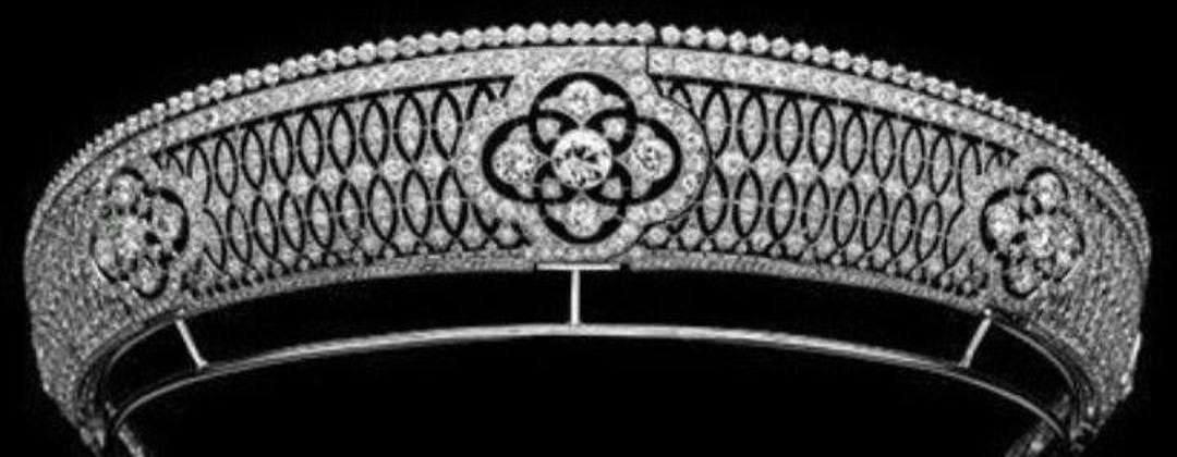 The Dimond Clover Tiara in 925 Sterling Silver and Simulated Diamond ...