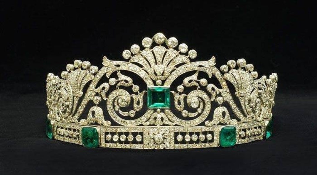 Victorian 15.70 Ct Simulated Diamond 925 Silver Emerald Princess Tiara ...