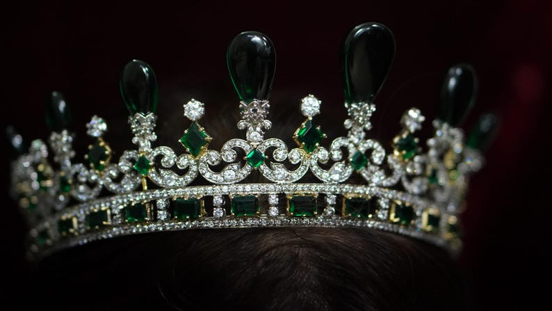 Queen Victoria Emerald and Diamond Tiara Replica in 925 Sterling Silver ...