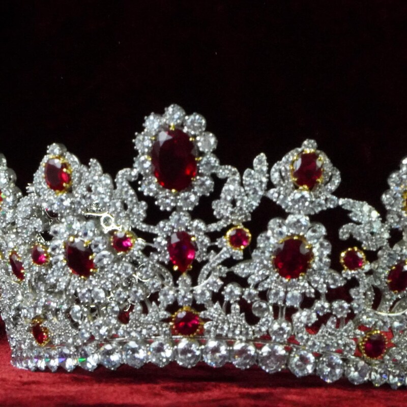 Royal Replica Tiara - Etsy