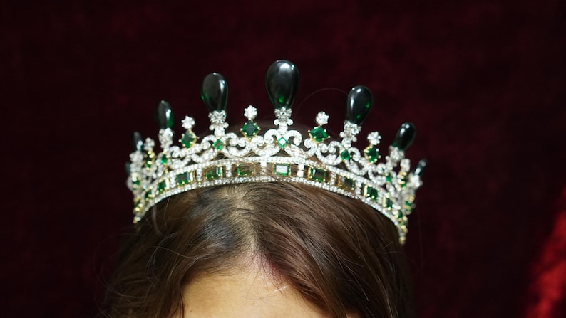 Queen Victoria Emerald and Diamond Tiara Replica in 925 Sterling Silver ...