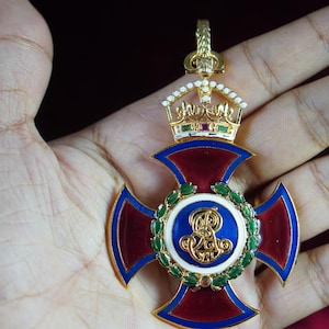 British Royal Order of Merit Badge, Sterling Silver Enamel Pendant - Etsy