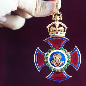 British Royal Order of Merit Badge, Sterling Silver Enamel Pendant - Etsy