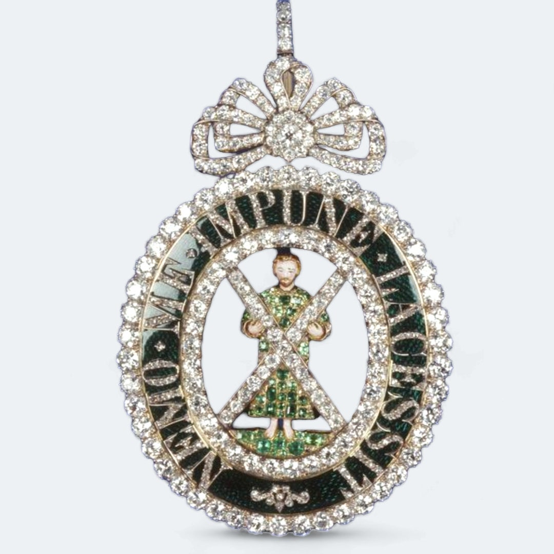 Vintage King George V Badge in Emerald and Enamel in 925 Sterling ...